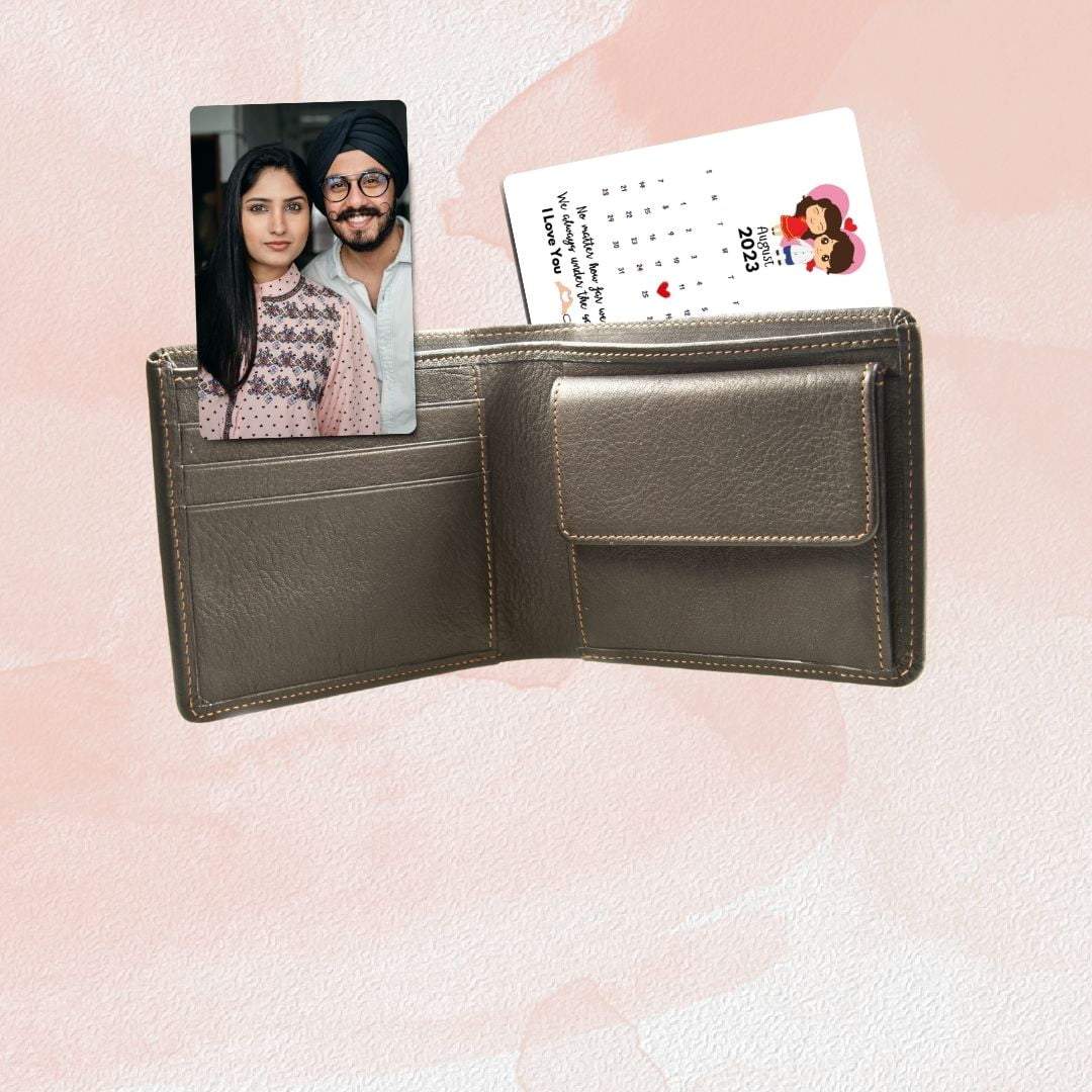 Couple Love Calendar Card - The Perfect Gift for Your Love